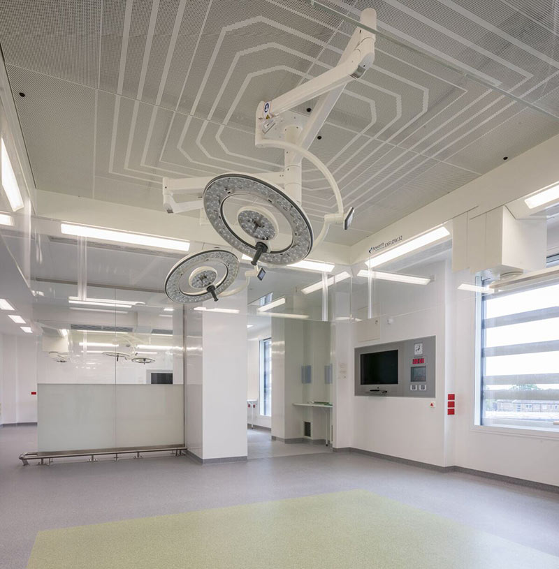 New Chase Farm Hospital equipped with advanced theatre equipment and ...